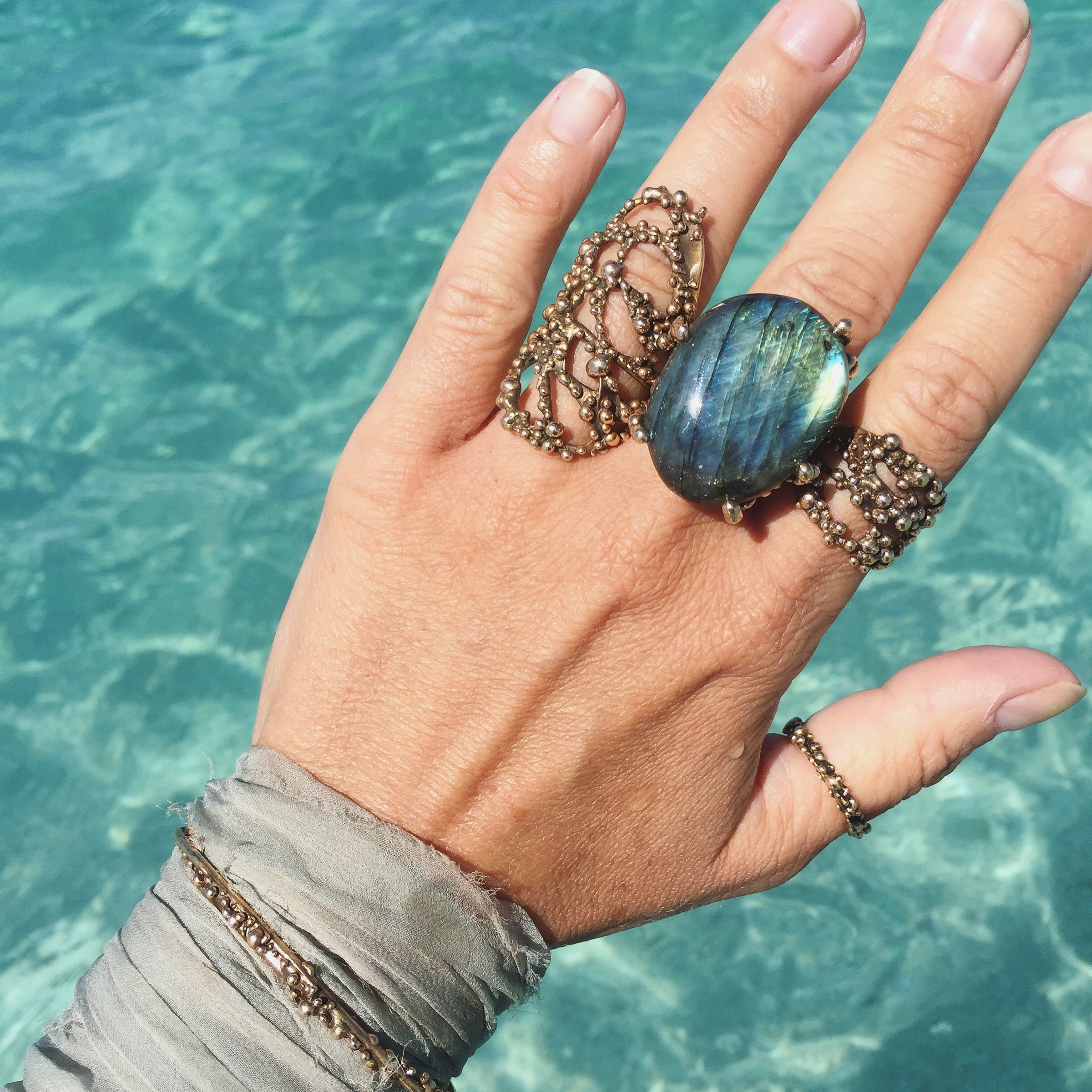 Labradorite Ring - One of a kind Statement | Giardinoblu